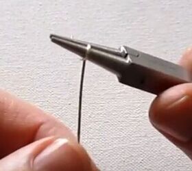 How to DIY a Cute and Easy Button Necklace | Upstyle