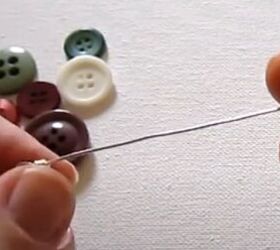 How to DIY a Cute and Easy Button Necklace | Upstyle