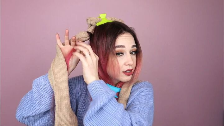 Super Easy Heatless Sock Curls Tutorial With Amazing Results Upstyle