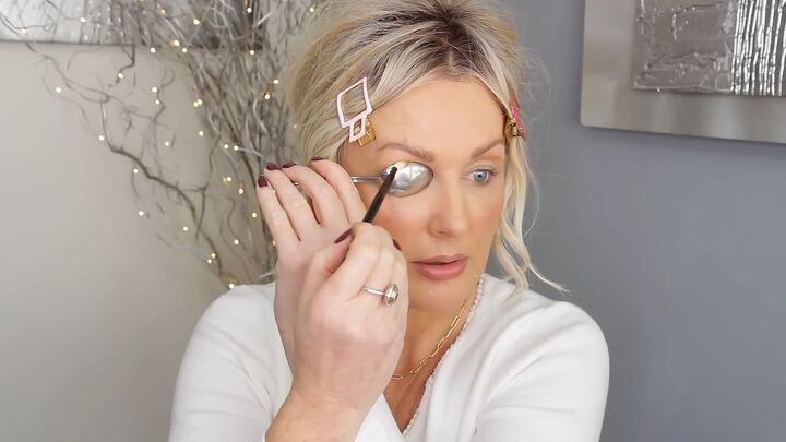 Incredible Spoon Makeup Hack Tutorial Upstyle