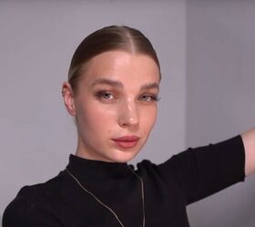 Super Easy Sleek Bun Hairstyle Tutorial | Upstyle