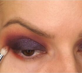 Super Glam Christmas Berry Eye Makeup Tutorial | Upstyle