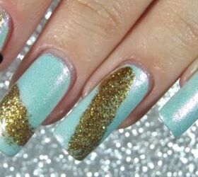 How to DIY Frosty and Festive Nails for the Holidays | Upstyle