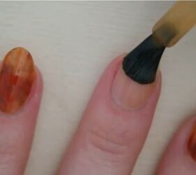 How to DIY a Cute Tortoise Shell Nail Design | Upstyle