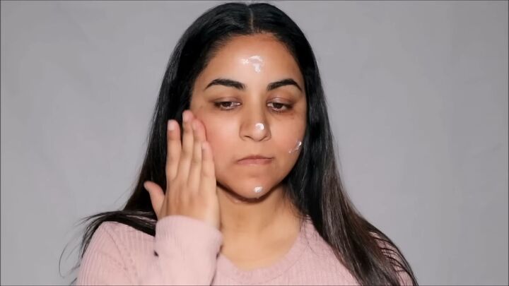 Cold Girl Makeup: Quick and Easy 5-minute Routine | Upstyle Cold Girl Makeup: Quick and Easy 5-minute Routine | Upstyle