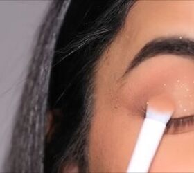 How to Apply Gold Shimmer Eyeshadow on Mature Skin | Upstyle