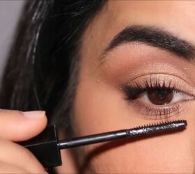 How to Apply Gold Shimmer Eyeshadow on Mature Skin | Upstyle