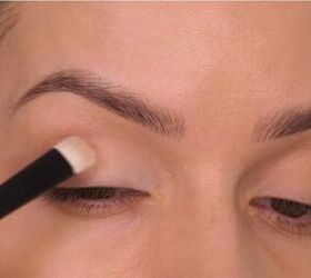 How to Contour Your Eyes | Upstyle