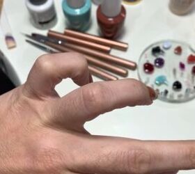 How to DIY Awesome Bubble Bath Nail Art | Upstyle