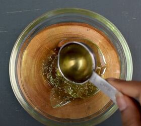 How to DIY an Easy Aloe Vera Moisturizer for Healthy Skin | Upstyle