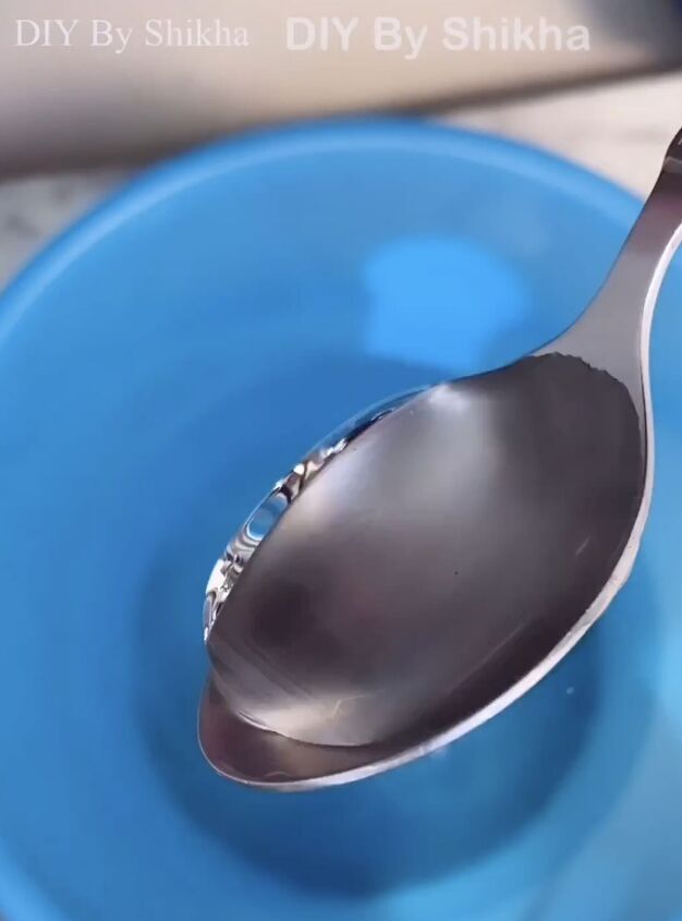 Diy Foot Mask To Get Rid Of Cracked Heels Upstyle