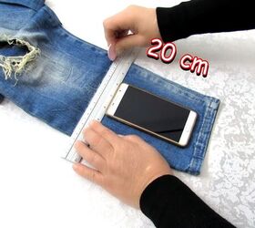 How to DIY a Cute and Easy Denim Pouch | Upstyle