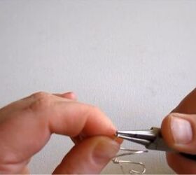 Valentine's DIY: How to Make a Super Cute Wire Heart Ring | Upstyle