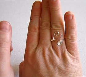 Valentine's DIY: How to Make a Super Cute Wire Heart Ring | Upstyle
