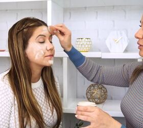 7 Super Easy Hacks for Oily Skin | Upstyle