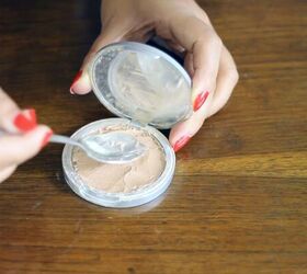 Super Easy Hack: How to Fix Broken Powder Makeup | Upstyle