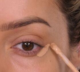 3 Easy Eye Lift Makeup Hacks to Look More Youthful | Upstyle