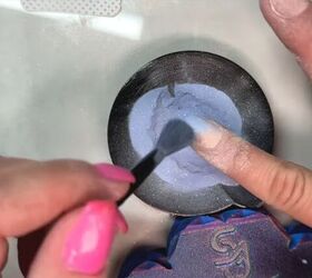 How to DIY Viral Swimming Pool Nails | Upstyle