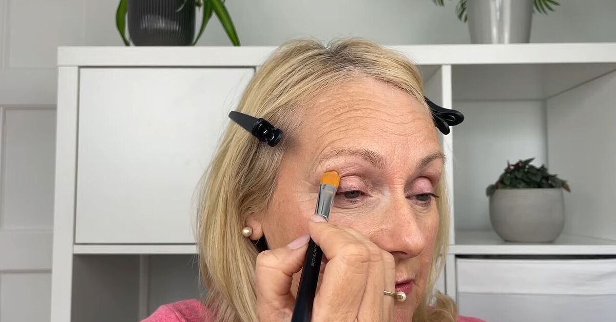 How To Create The Best Eye Makeup Look For Older Women Upstyle