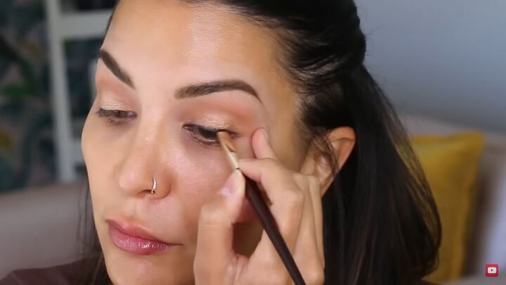 Easy and Beginner-friendly Makeup Brush Guide Tutorial | Upstyle Easy and Beginner-friendly Makeup Brush Guide Tutorial | Upstyle