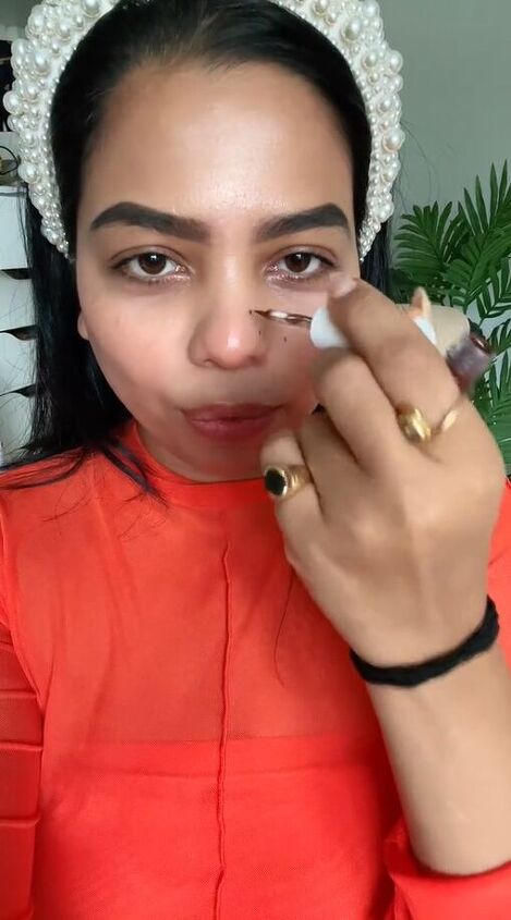 How I Give Myself Fake Freckles Upstyle