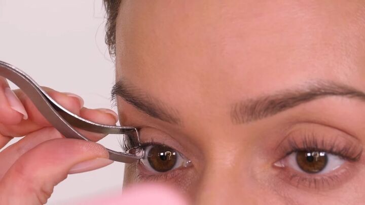 Easy 2 Methods For Curling Your Eyelashes Upstyle