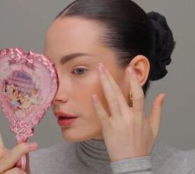 Chic & Natural Low Contrast Makeup Look | Upstyle