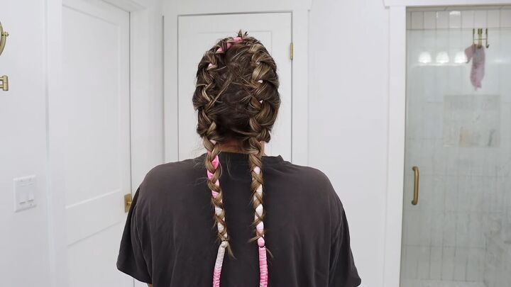 Creating Easy And Heatless Unicorn Curls Perfect Curls Overnight Upstyle