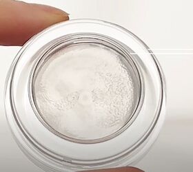 How to Use Eyebrow Gel to Transform Your Look | Upstyle