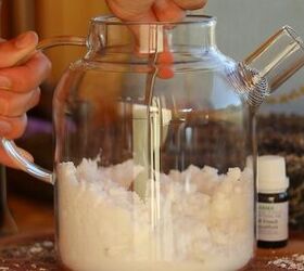 Try This Soothing Milk Bath Recipe for Glowing Skin | Upstyle