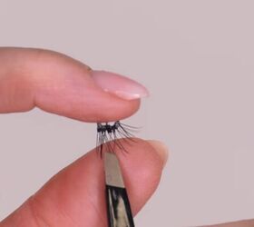 Apply False Eyelashes With This Easy Blink Hack | Upstyle