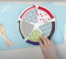 How to Make a Cute Pizza or Pie-Shaped DIY Coin Purse | Upstyle